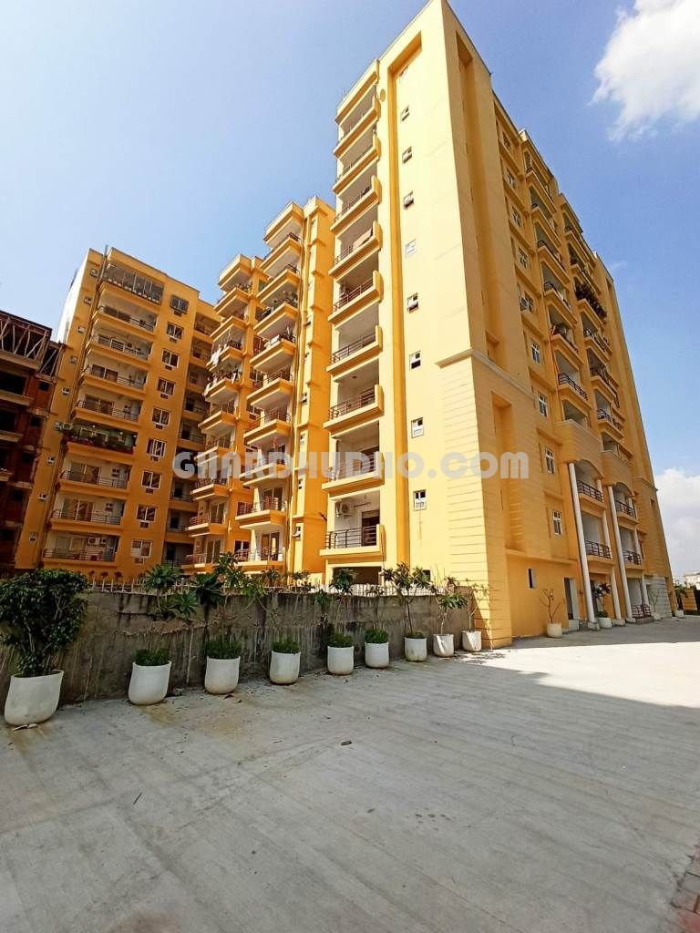 Ready To Move 2/3 BHK Residences For Sale In Vrindavan Yojna Lucknow